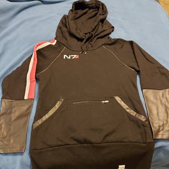 Thinkgeek | Tops | Mass Effect N7 Cowl Hoodie | Poshmark